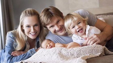 Lee Furlong Wiki (Shane Watson’s Wife) Age, Bio, Height, Net worth, Pics