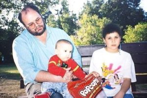 Thomas Markle Wiki (Meghan Markle's Father) Bio, Age, Net worth, Wife