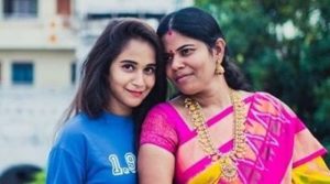 Deepthi Sunaina Age, Height, Bio, Weight, Wiki, Boyfriend, Net worth, Pic