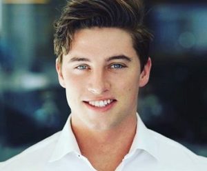 Brett Robinson Wiki, Height, Weight, Age, Bio, Net worth, Girlfriend, Facts