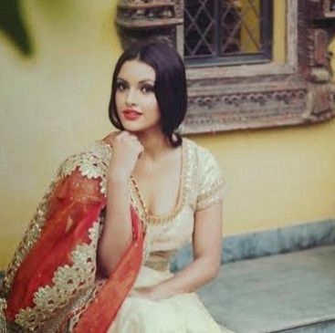 Tripti Dimri Wiki (Actress) Height, Age, Family, Boyfriend, Bio, Net worth