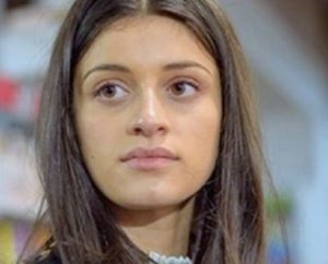Anya Chalotra Wiki, Age, Height, Boyfriend, Family, Biography & More