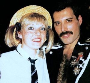 Mary Austin Wiki, Age, Husband, Boyfriend, Family, Biography & More