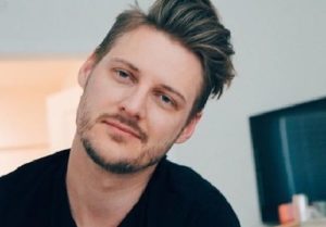 Jarrid Wilson Wiki, Age, Wife, Net worth, Biography, Family & Facts
