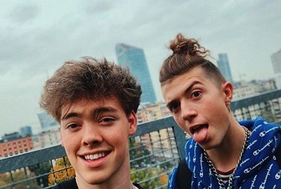 Zach Herron - Bio, Age, Height, Weight, Girlfriend, Family & Facts