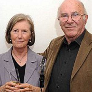 Prue Shaw - Biography, Age, Family, Facts of Clive James' Wife