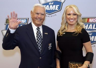 Lisa Johnson Wiki, Age (Junior Johnson's Wife) Bio, Family, Facts