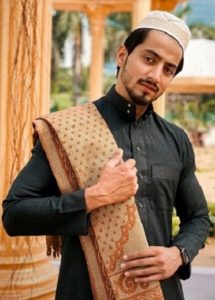 Faisal Shaikh (Mr. Faisu) Height, Weight, Age, Girlfriend, Biography ...