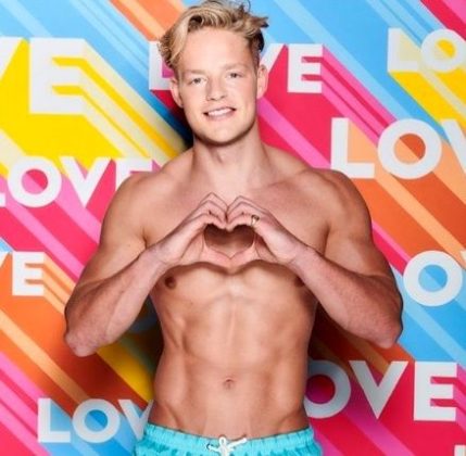 Ollie Williams (Love Island) Age, Height, Weight, Girlfriend, Bio