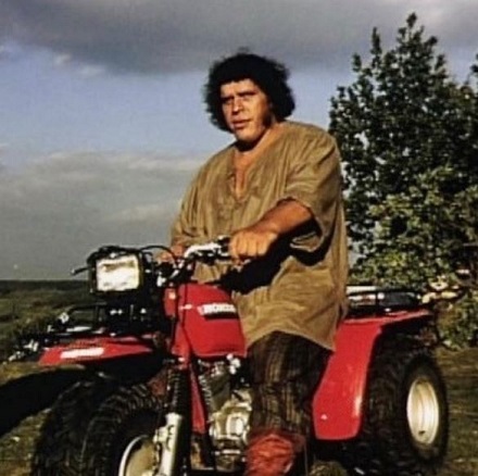 Andre The Giant Height, Weight, Age, Wife, Kids & Biography