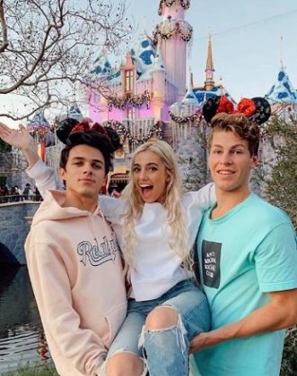 Lexi Hensler Height, Weight, Age, Husband, Boyfriend, Biography & More