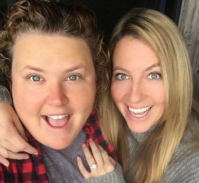 Jacquelyn Smith Wiki, Age (Fortune Feimster's Wife) Biography, Family ...