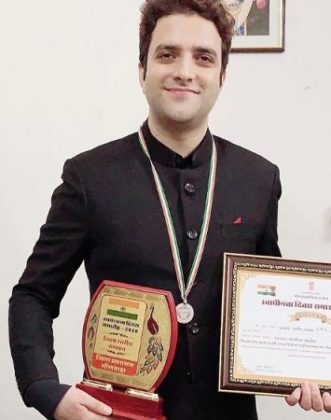 Athar Aamir Khan (IAS) Wiki, Age, Wife, Salary, Family, Biography & More
