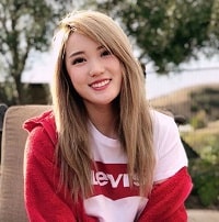 Plushys (Streamer) Wiki, Age, Height, Family, Biography & More