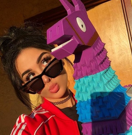 SSSniperWolf: Wiki, Age, Boyfriend, Height, Family, Biography & More