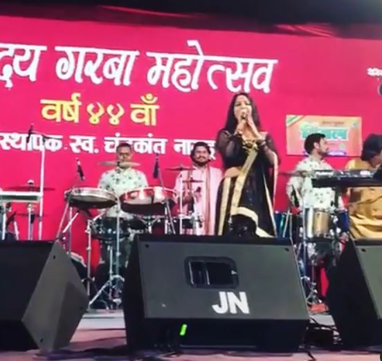 Renu Sharma (Singer) Wiki, Age, Husband, Net worth, Family, Biography ...