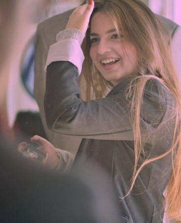Dananeer Mobeen Wiki, Height, Age, Boyfriend, Family, Biography & More