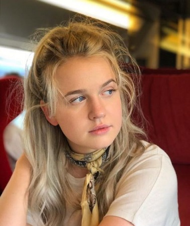 Roan Curtis Wiki, Age, Height, Boyfriend, Net worth, Biography & More