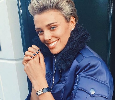 Wallis Day Wiki, Height, Age, Boyfriend, Family, Biography & More