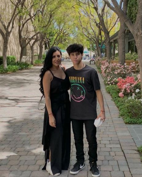 Who is Eduardo Minett? Wiki, Biography, Age, Movies, Family, Girlfriend ...