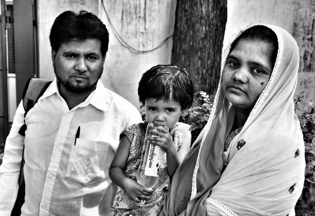 Bilkis Bano Wiki, Age, Husband, Case, Daughter, Parents, 2002 Gujarat ...