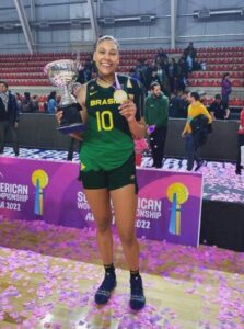 Kamilla Cardoso Wiki - Height, Weight, Parents, Ethnicity, Age, Net ...