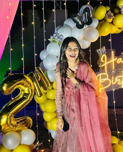 Hindavi Patil Biography, Wiki, Age, Family, Boyfriend, Height, Net ...
