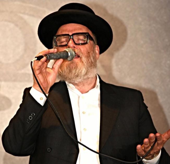 Michoel Schnitzler (Singer) Wife, Wiki, Death Reason, Age, Family, Net ...