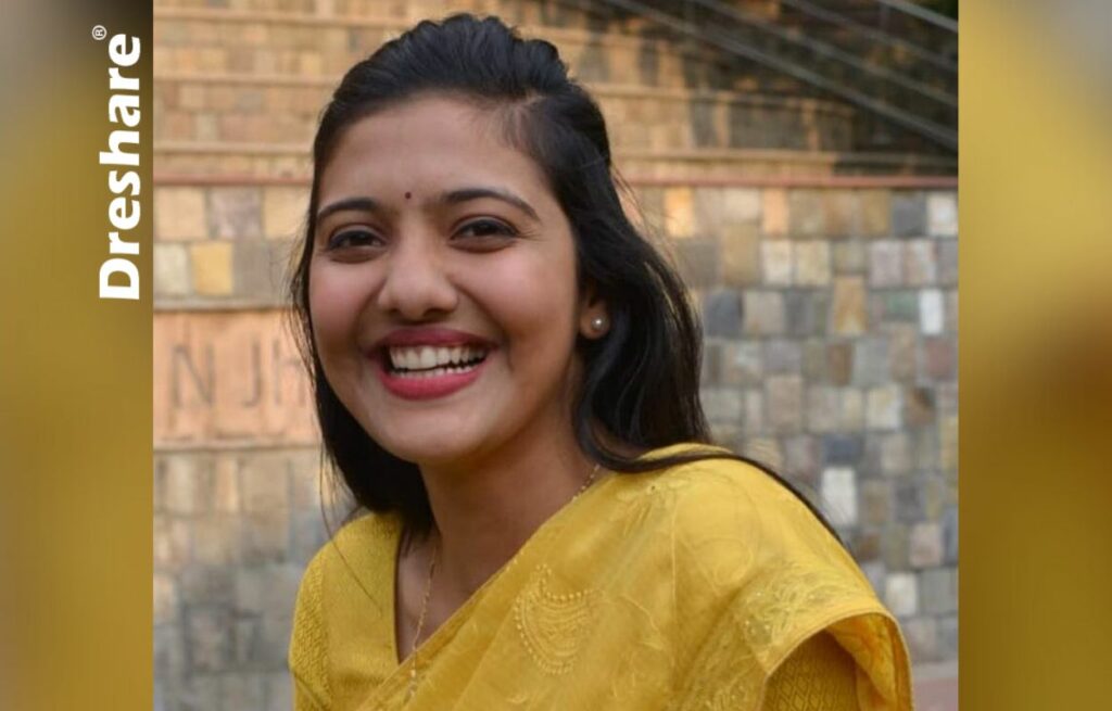 Srushti Deshmukh (IAS) Wiki, Age, Husband, Family, Education, Salary ...
