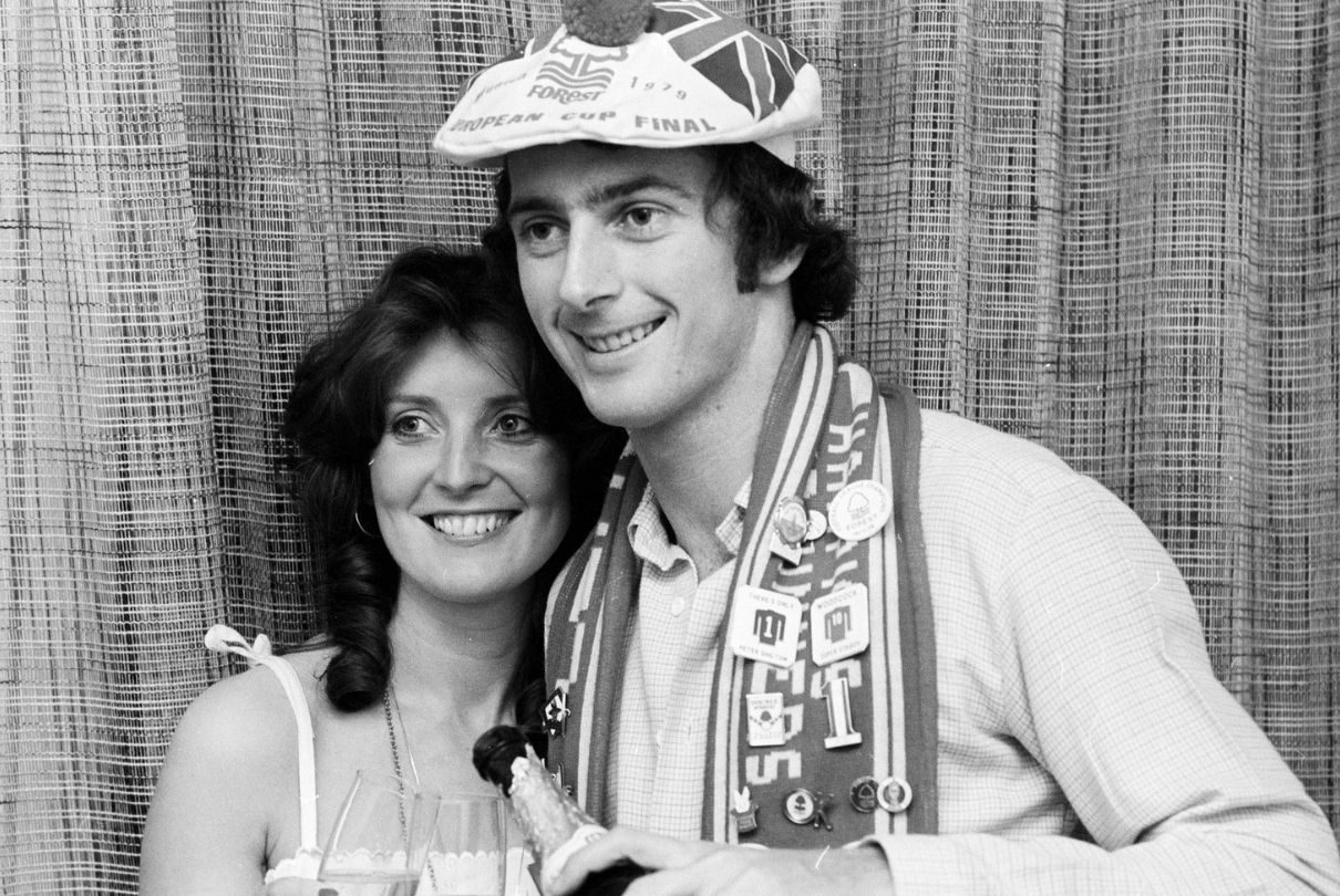 Helen Francis Wiki (Trevor Francis' Wife), Age, Husband, Children ...