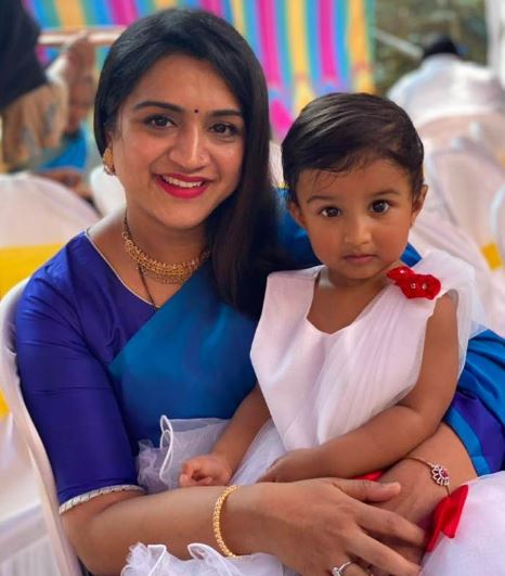 Anaira Rakshith (Rakshith Shivaram’s Daughter) Wiki, Biography, Age ...