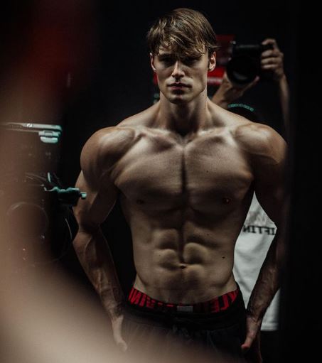David Laid Height, Weight, Age, Girlfriend, Parents, Biography, Wiki ...