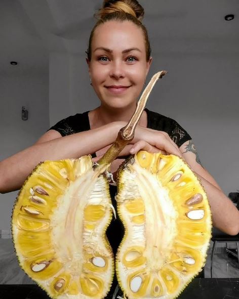 Zhanna D’Art Wiki, Biography, Age, Husband, Family, Weight, Height ...