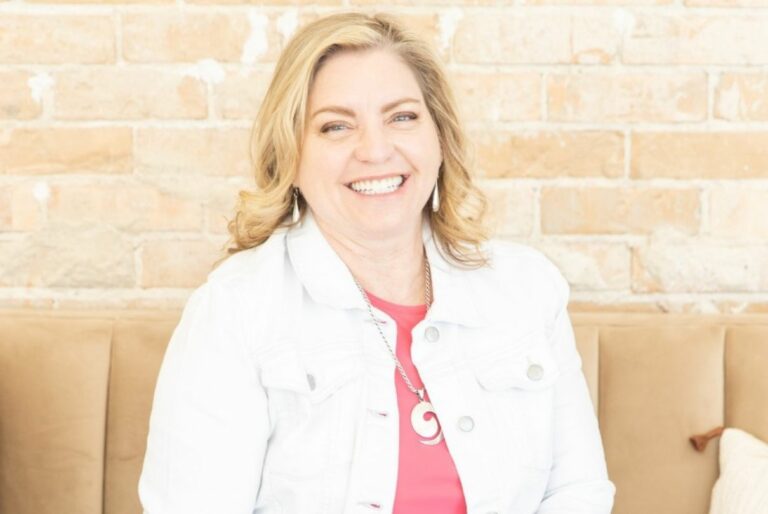 Jodi Hildebrandt Age, Husband, Kids, Parents, Net Worth, WIKI & BIO