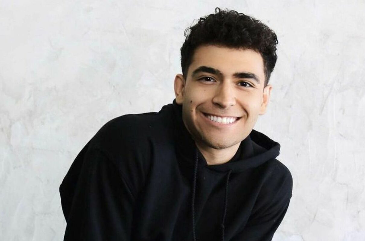 Ezra Sosa (Dancer) Height, Age, Wiki, Girlfriend, Net worth, Parents ...