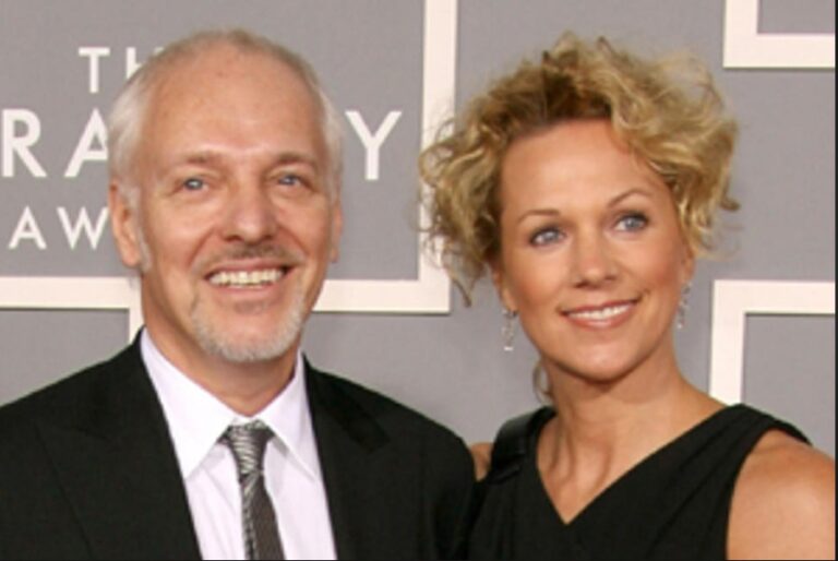 Mary Lovett (Peter Frampton's Ex-Wife) Wiki, Age, Kids, Family, Net ...